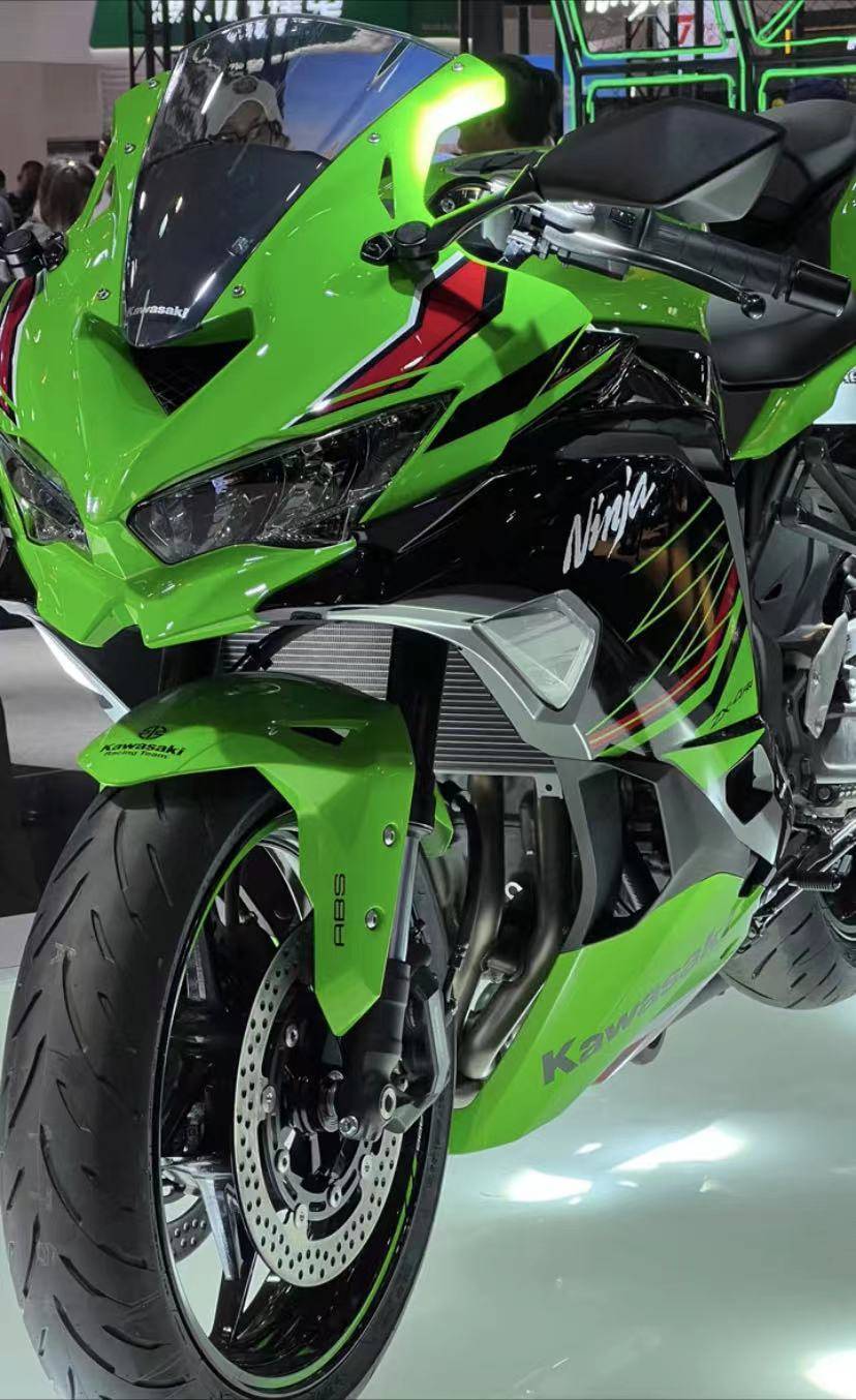[Kawasaki special session] Kawasaki Ninja ZX-4R and RR are launched, 4 ...