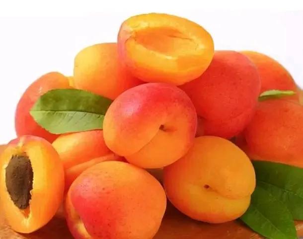 The whole family loves to eat 3 kinds of Ping An fruit, which ...