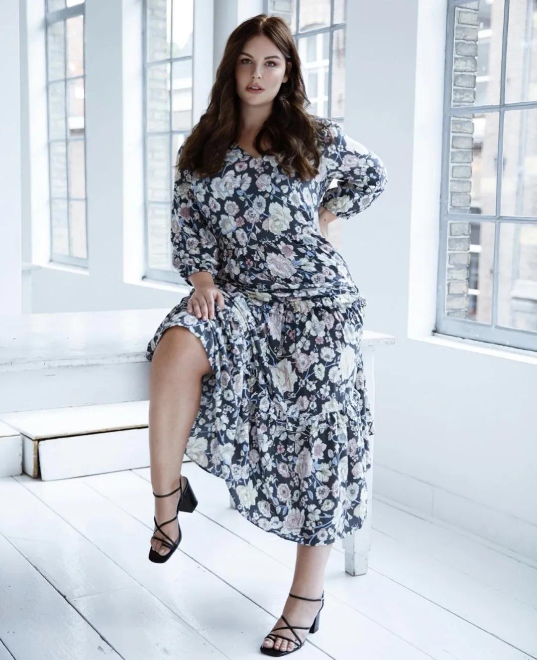 Angel face devil figure, plus size goddess: Sharon Grobben - iNEWS