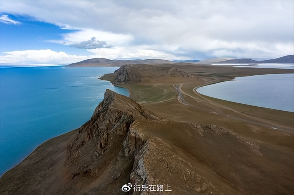 I thought I was very brave. On the 100-meter cliff in Selin Co, Tibet ...