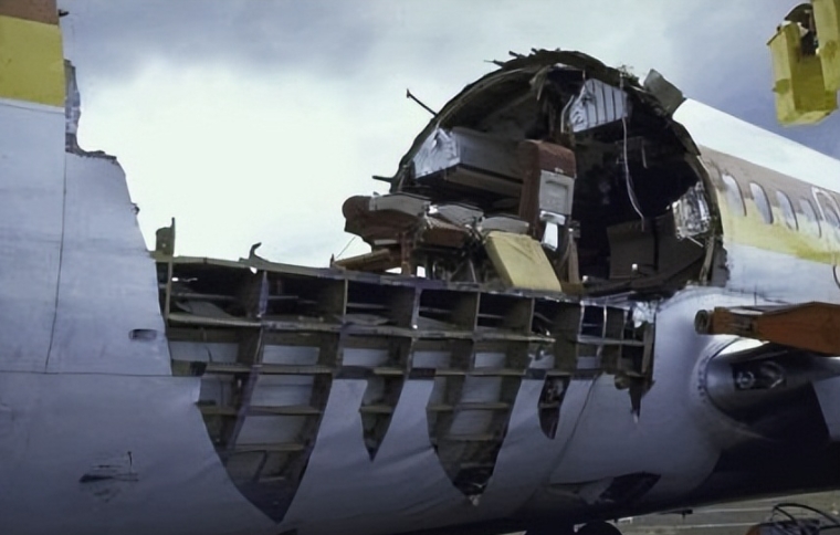 Boeing 737 turned into a convertible plane, an aviation miracle was ...