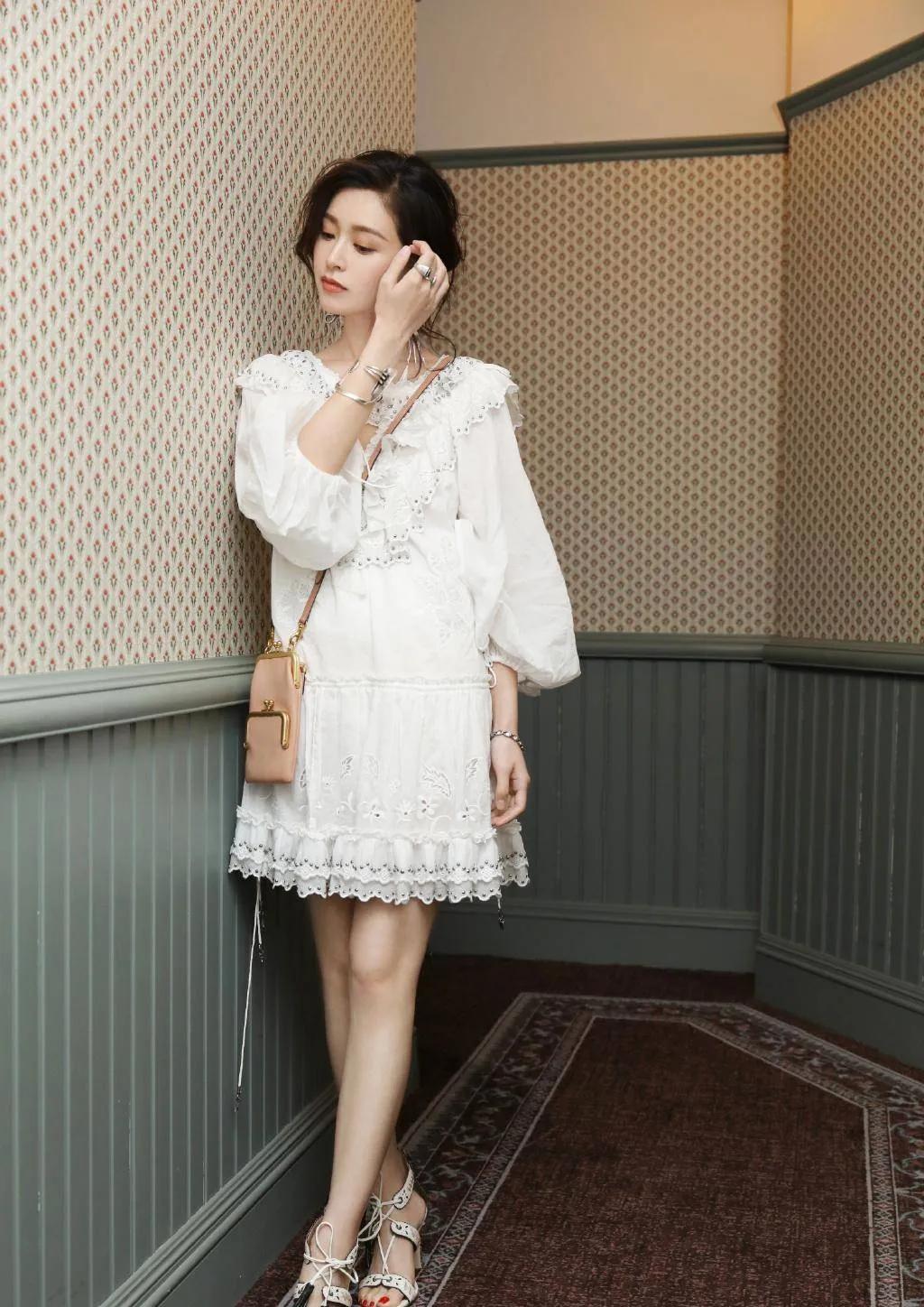 Hong Kong supermodel Man Wing Shan - iNEWS