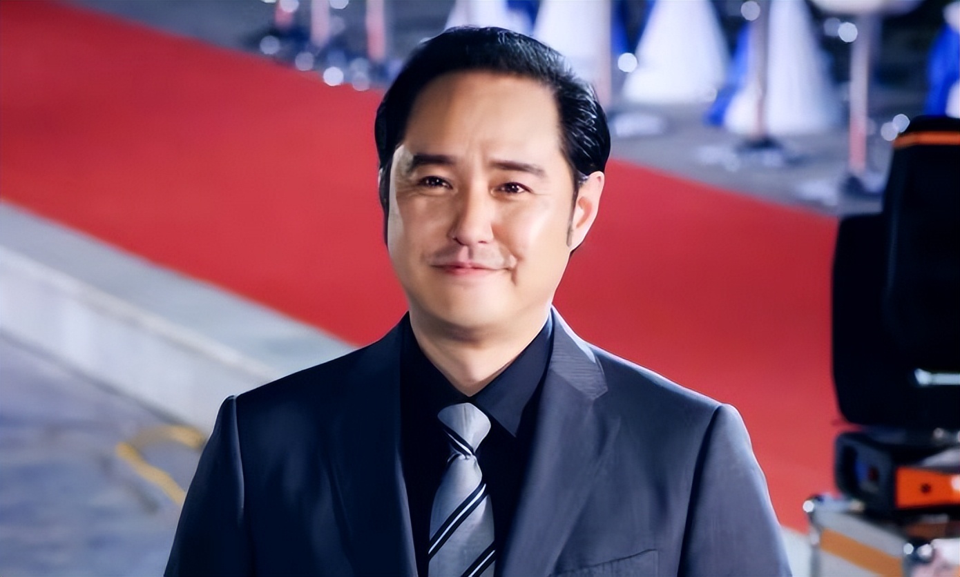 Feng Lei: Set up a stall to make a living, was persuaded by Fu Biao to ...