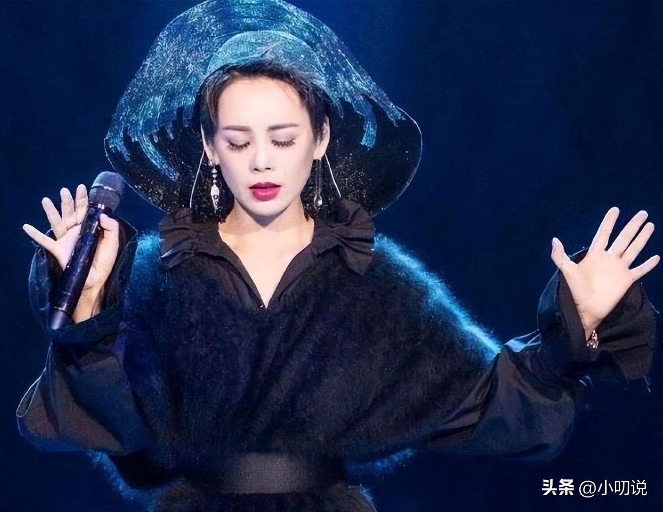 With a height of 171, she transformed from a singer to an actor. She ...