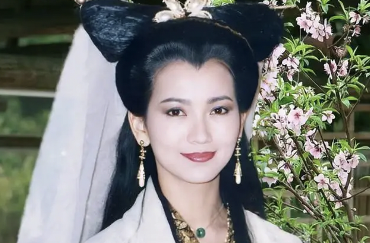 Zhao Yazhi: The most beautiful "Bai Suzhen", 3 men married twice, proud ...