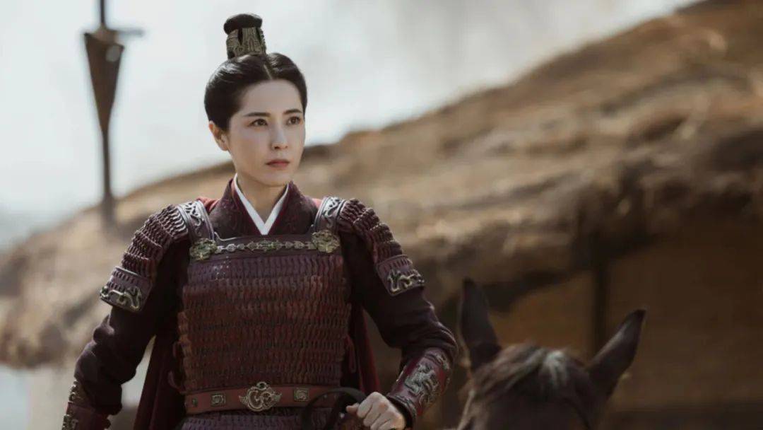 Actor Zeng Li three days to announce four dramas as a model worker in ...