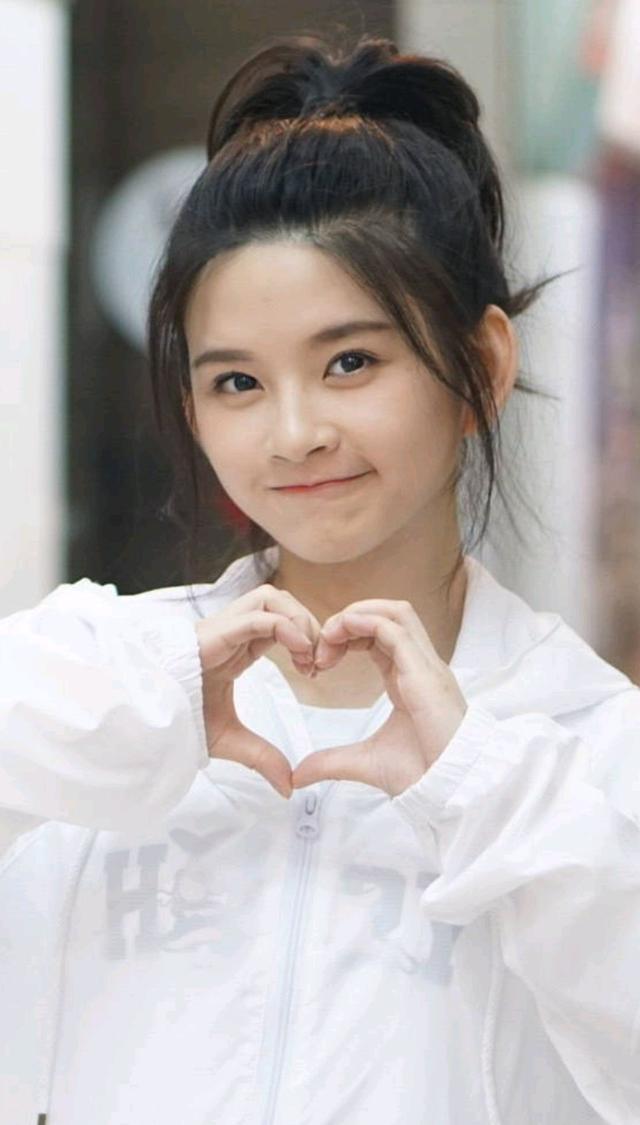 Mingyang Entertainment - Beauty Star - Lin Siyi - iNEWS