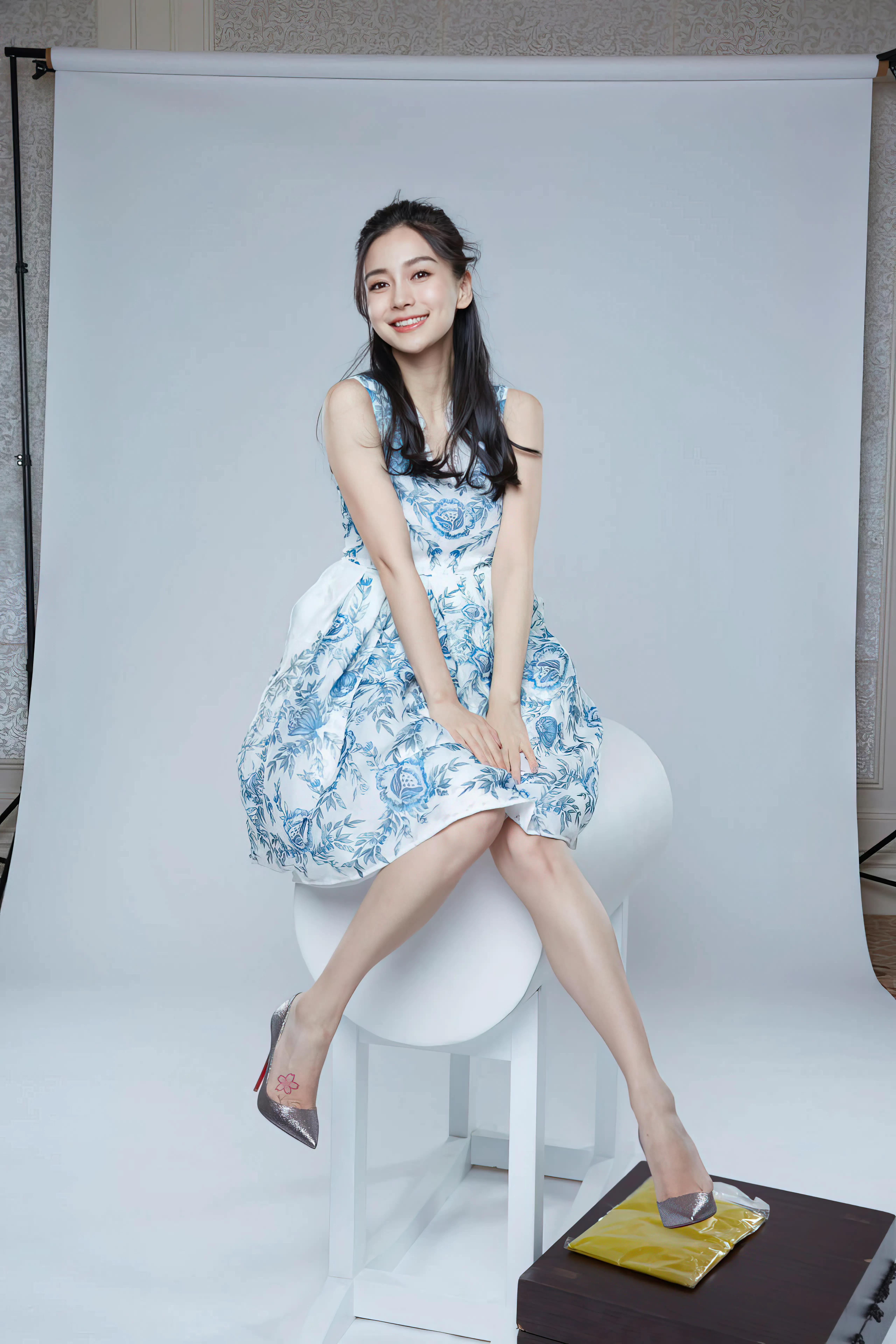 Yang Ying Angelababy studio photoshoot - iNEWS