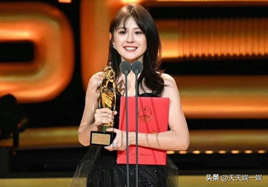 Feitian Awards Red Carpet Actress Modeling: Yan Ni challenged the ...