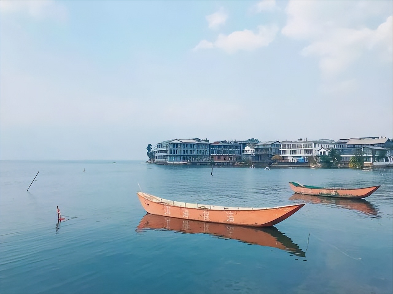 Yang Liping's house, Feng Tang's yard, Li Yugang's dance studio, the ...