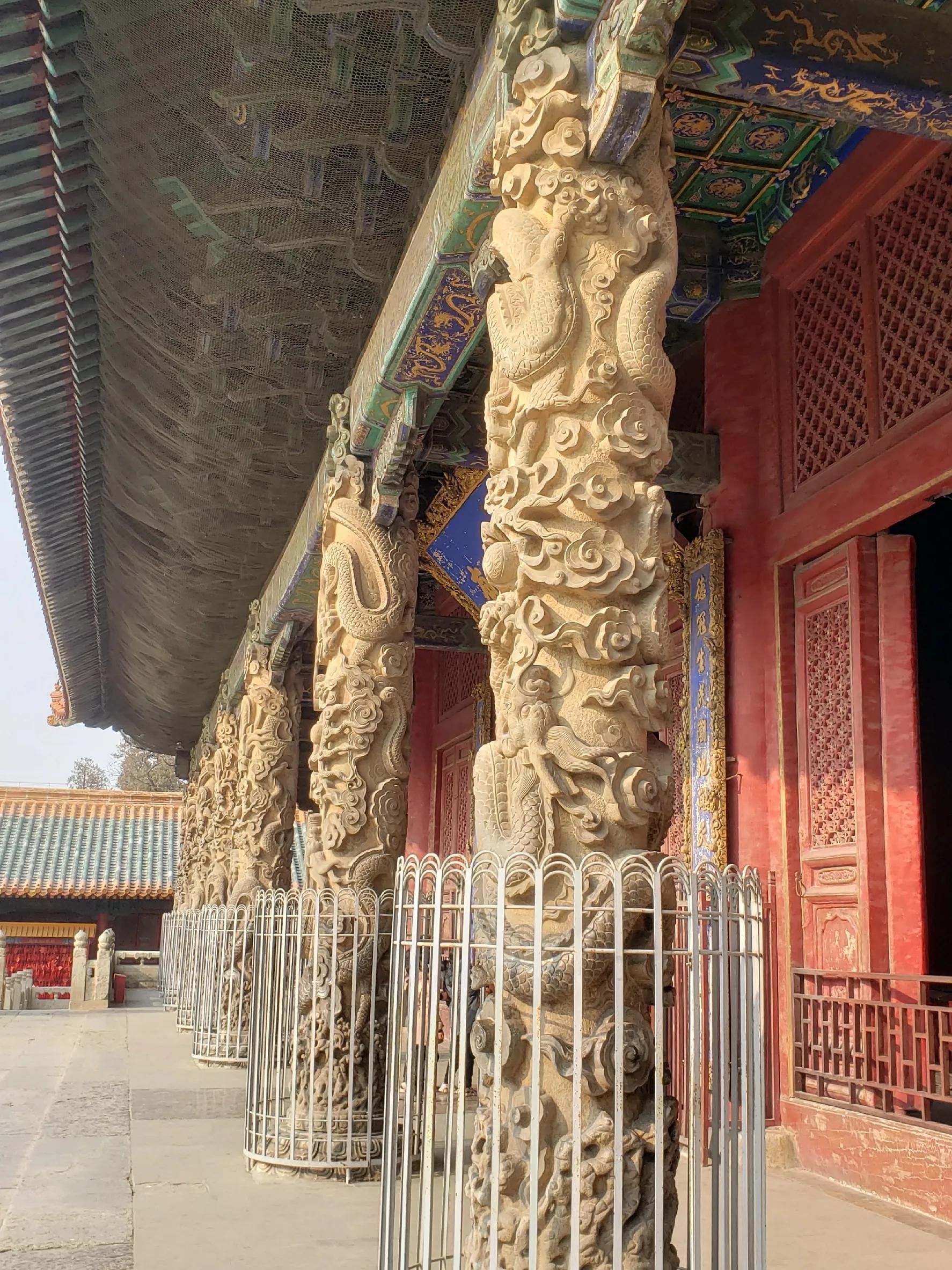 On the relief dragon column in front of Dacheng Hall in Qufu Confucian ...