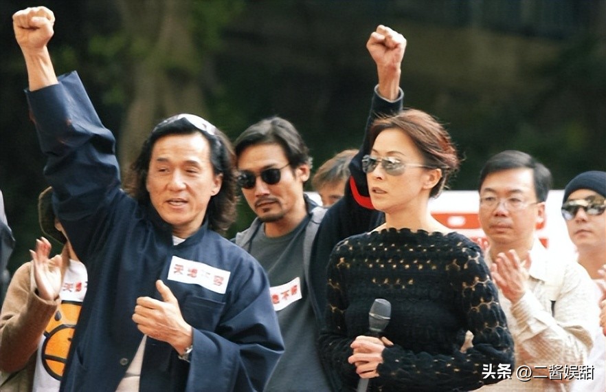 Carina Lau's "indecent photos" were exposed, triggering a riot in Hong Kong's entertainment ...