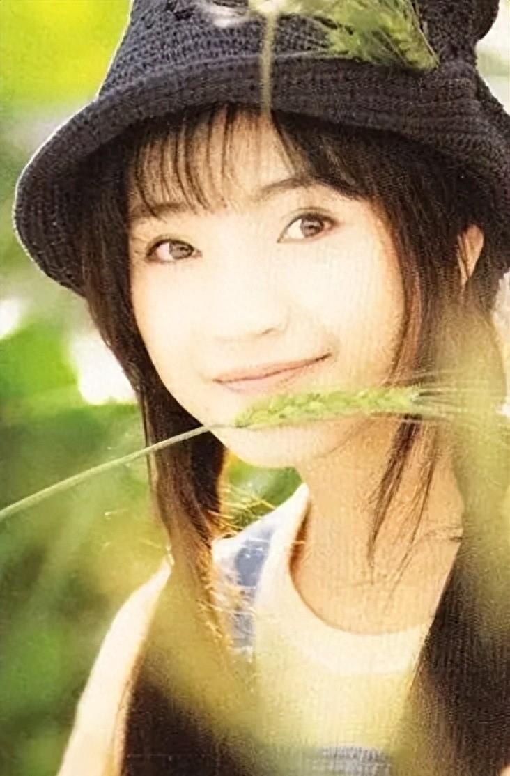 The bumpy fate of the innocent goddess Fang Jiwei. She has never been ...