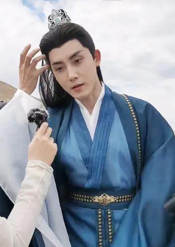 Ying Deng has actually become a "female first", let's see how Yang Zi ...