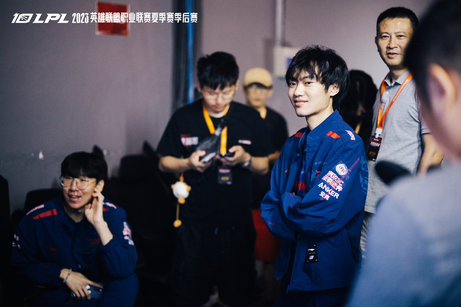 JDG戰勝LNG後，EDG保送冒泡賽勝者組，兩次機會爭奪S13世界賽門票 - 頭條匯