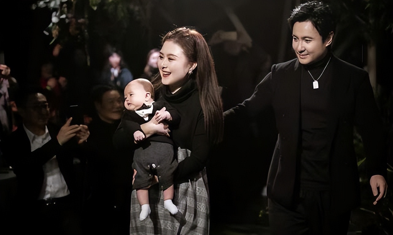 It is reported on the Internet that Shen Teng abandoned his family and ...