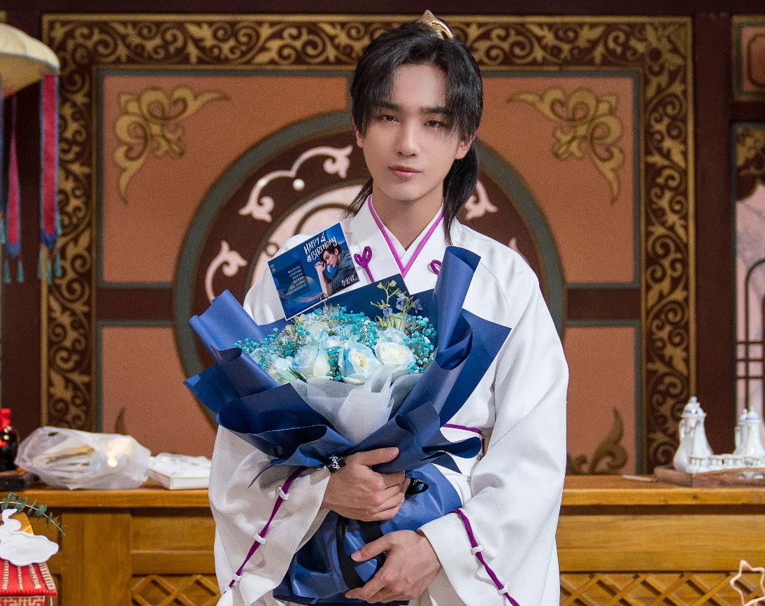 "Queen Liu Heipang" is finished, Li Hongyi finally shows his smiling ...