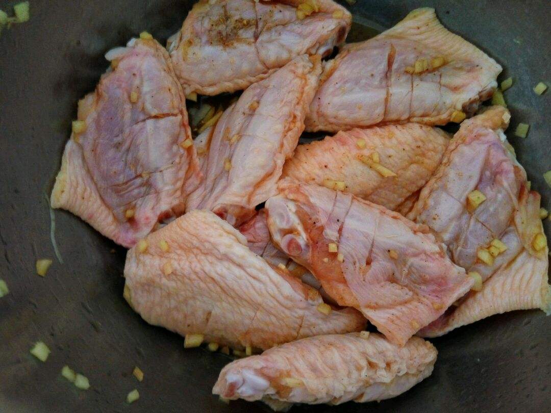 Teach you the nutritious braised chicken wings with chestnut and ...