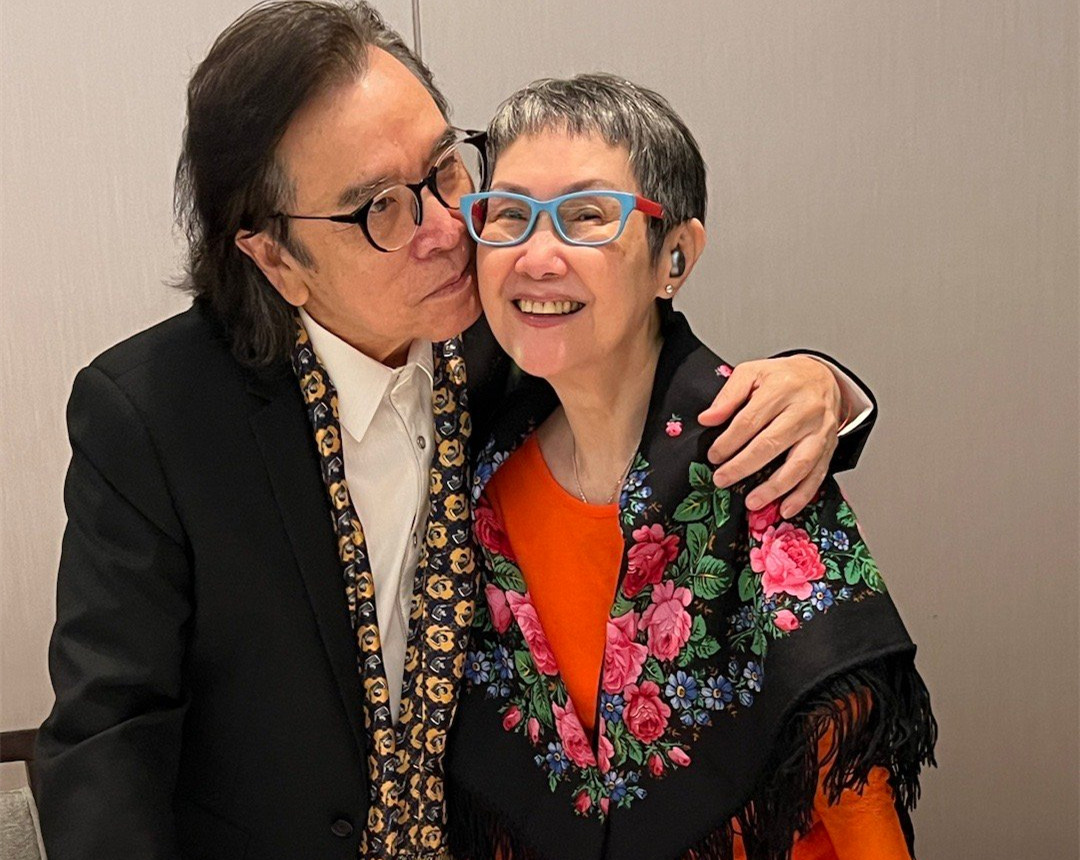 David Jiang invites the stars to celebrate his wife's birthday!Kissing ...