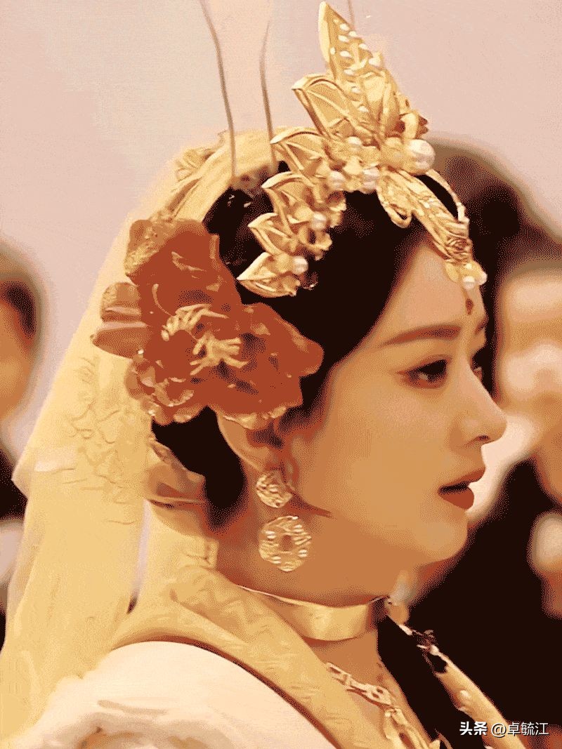 Zhao Liying's super long rabbit ears cosplay Princess Gongsunli Jade ...