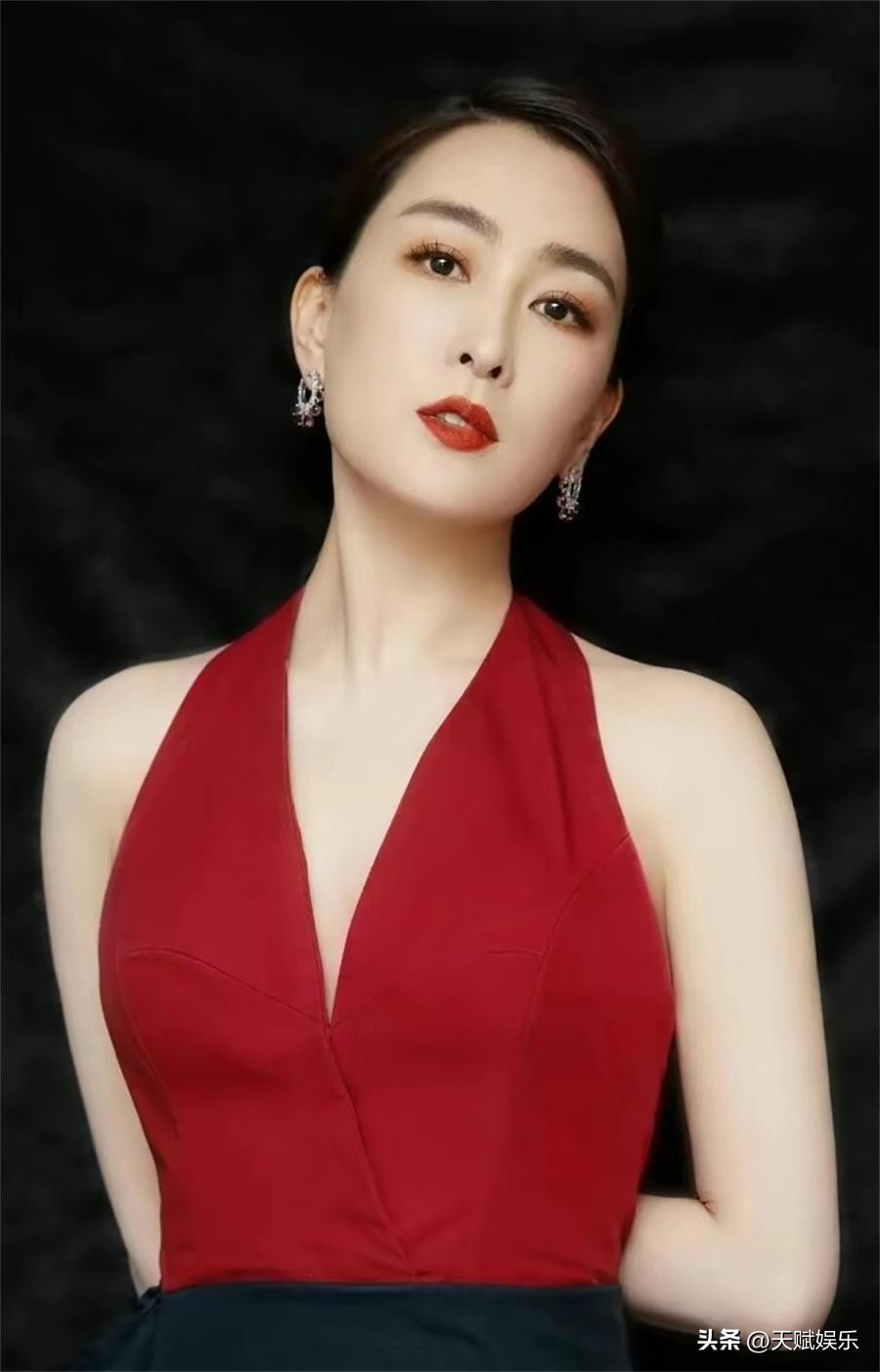 Film and television actress Ma Su photo album (1) - iNEWS