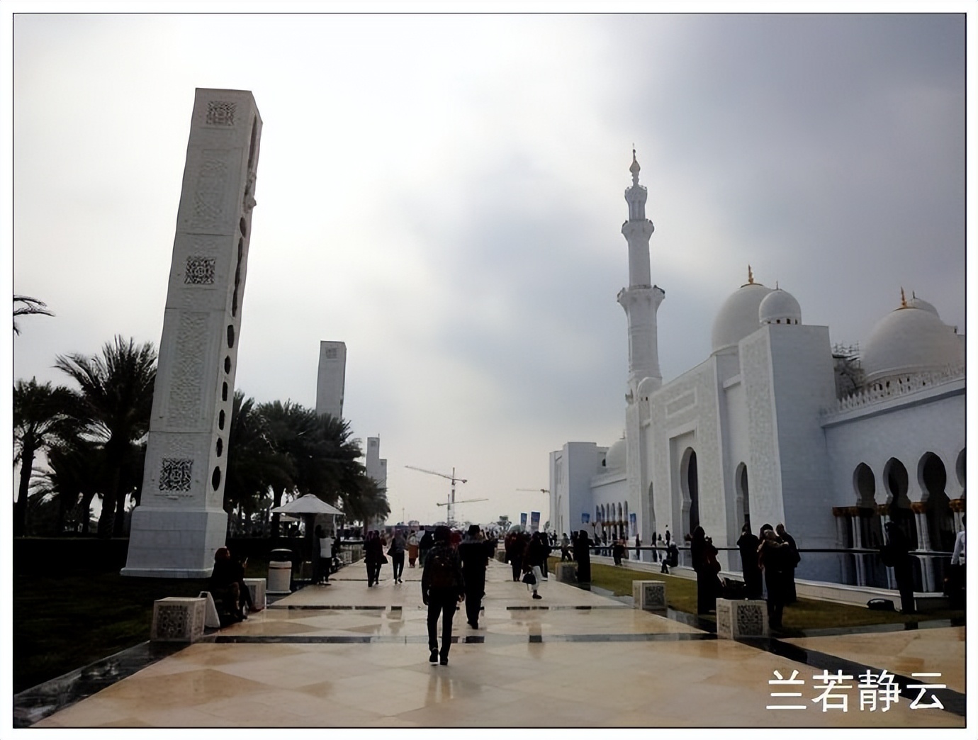Arab architectural treasure - "Sheikh Zayed Mosque" in Abu Dhabi, UAE ...