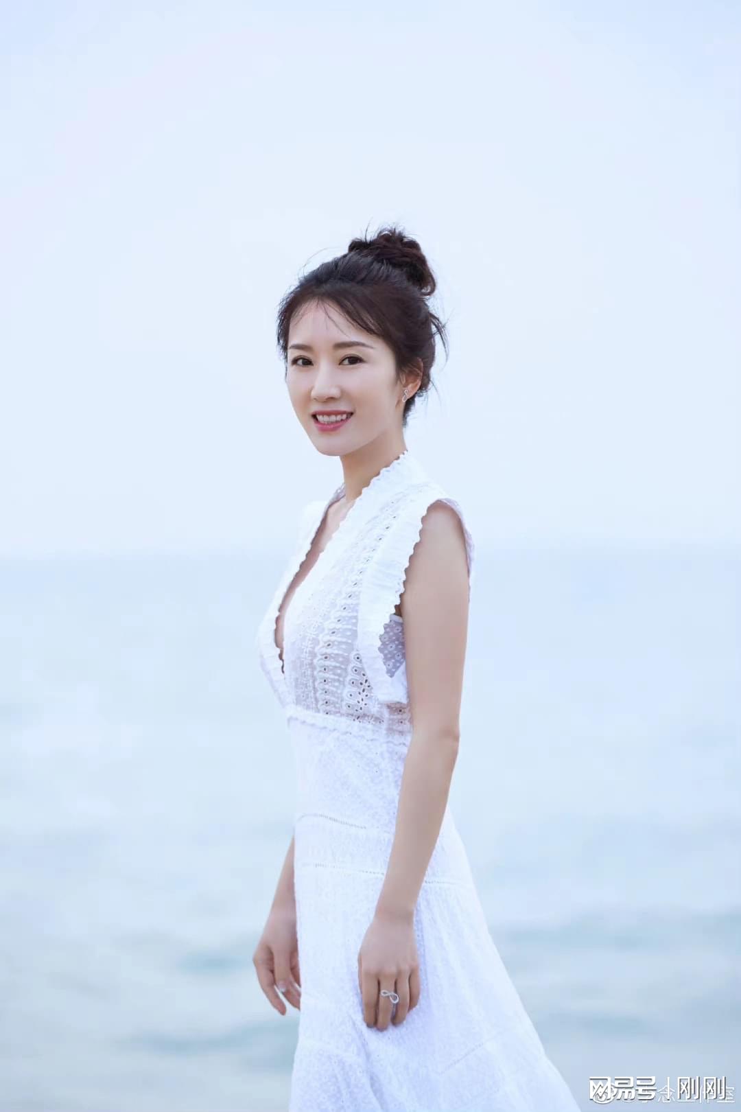 Li Nian, charming and charming - iMedia