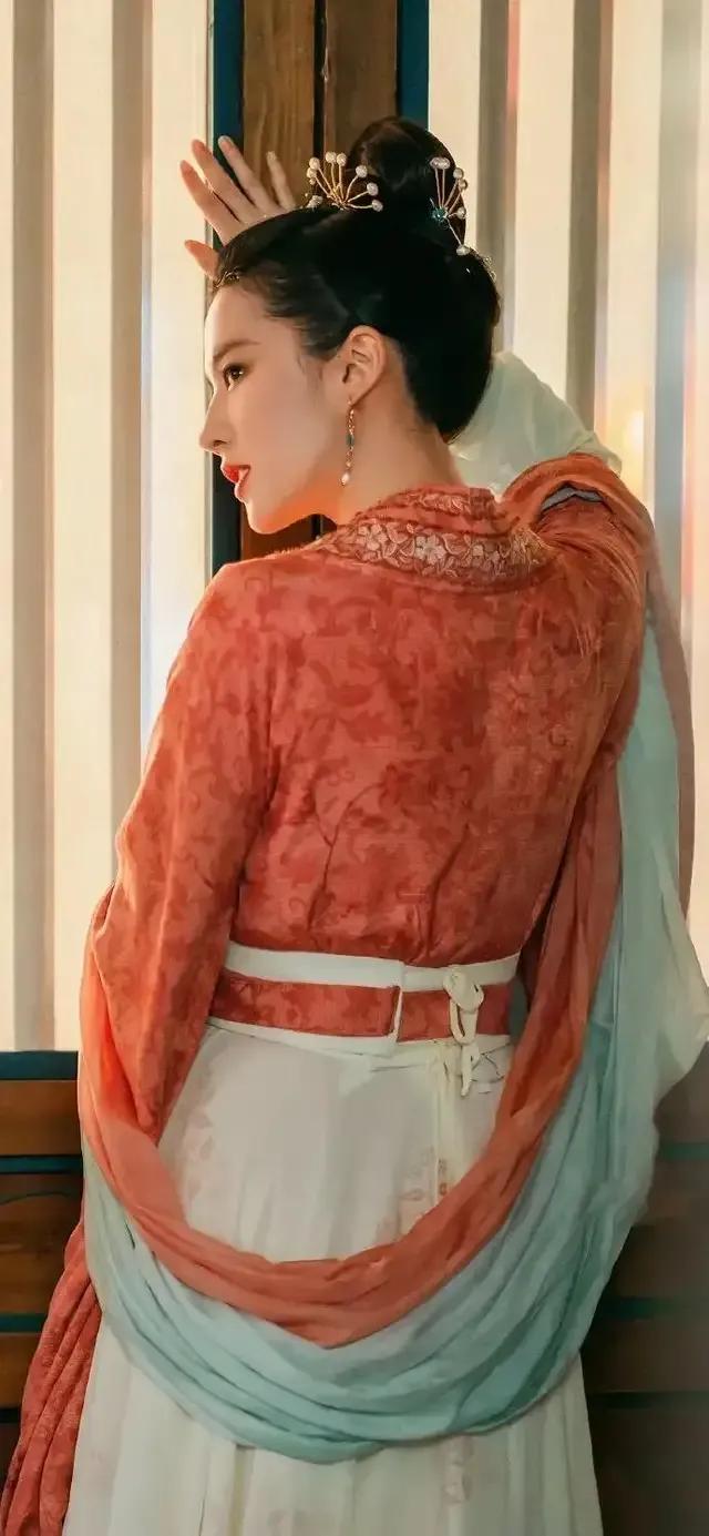 Liu Yifei's Dream Hualu - iNEWS