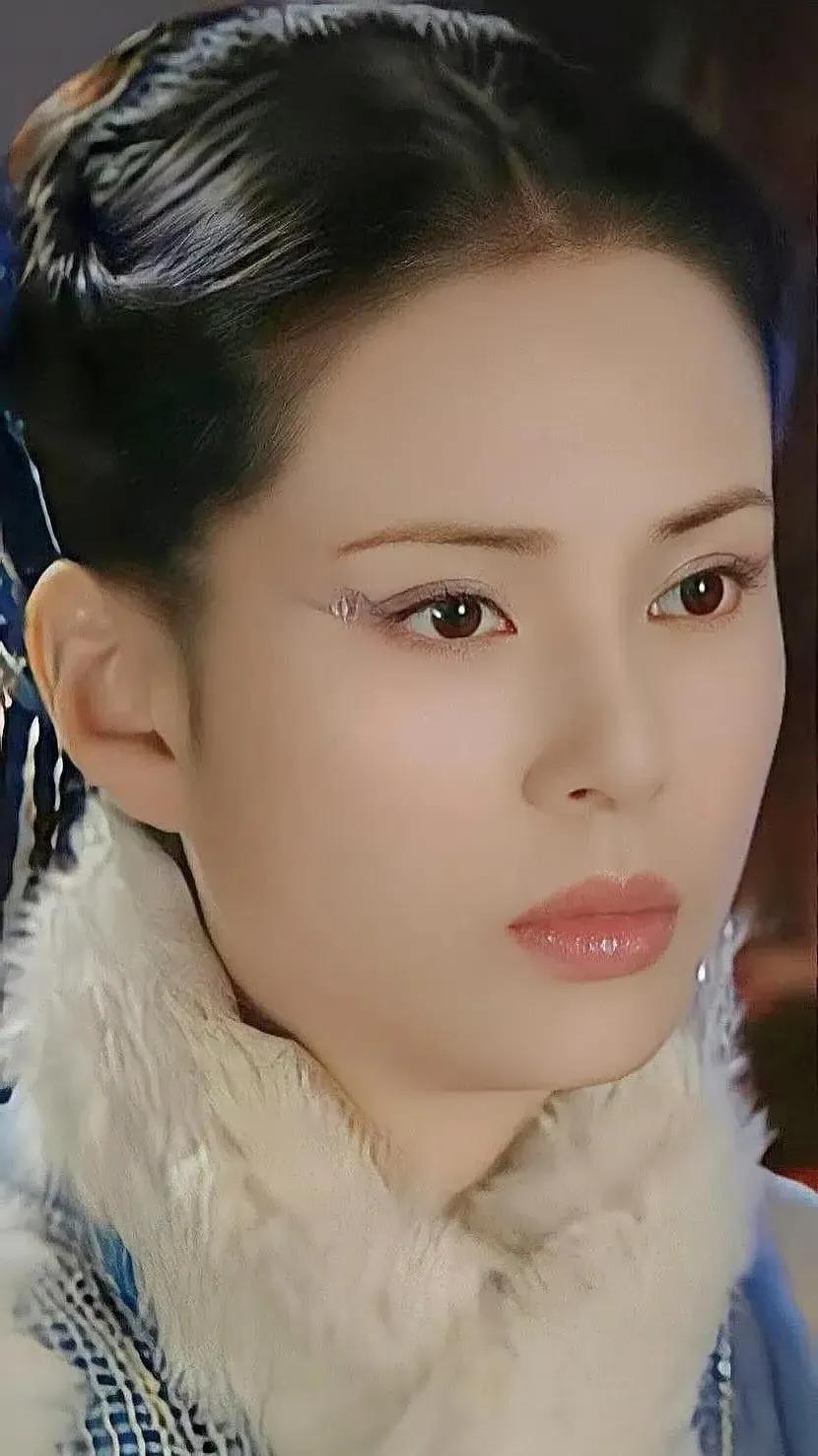 The most beautiful "Little Dragon Girl" Li Ruotong - iNEWS