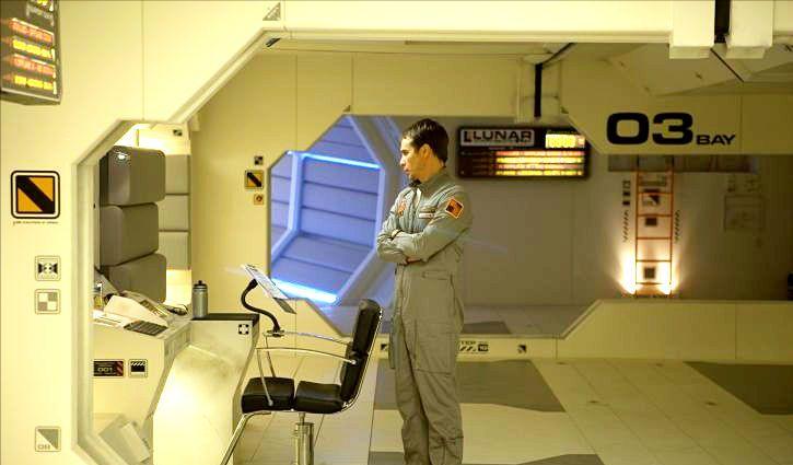 What was the editing method of the movie "Moon" like? - iMedia