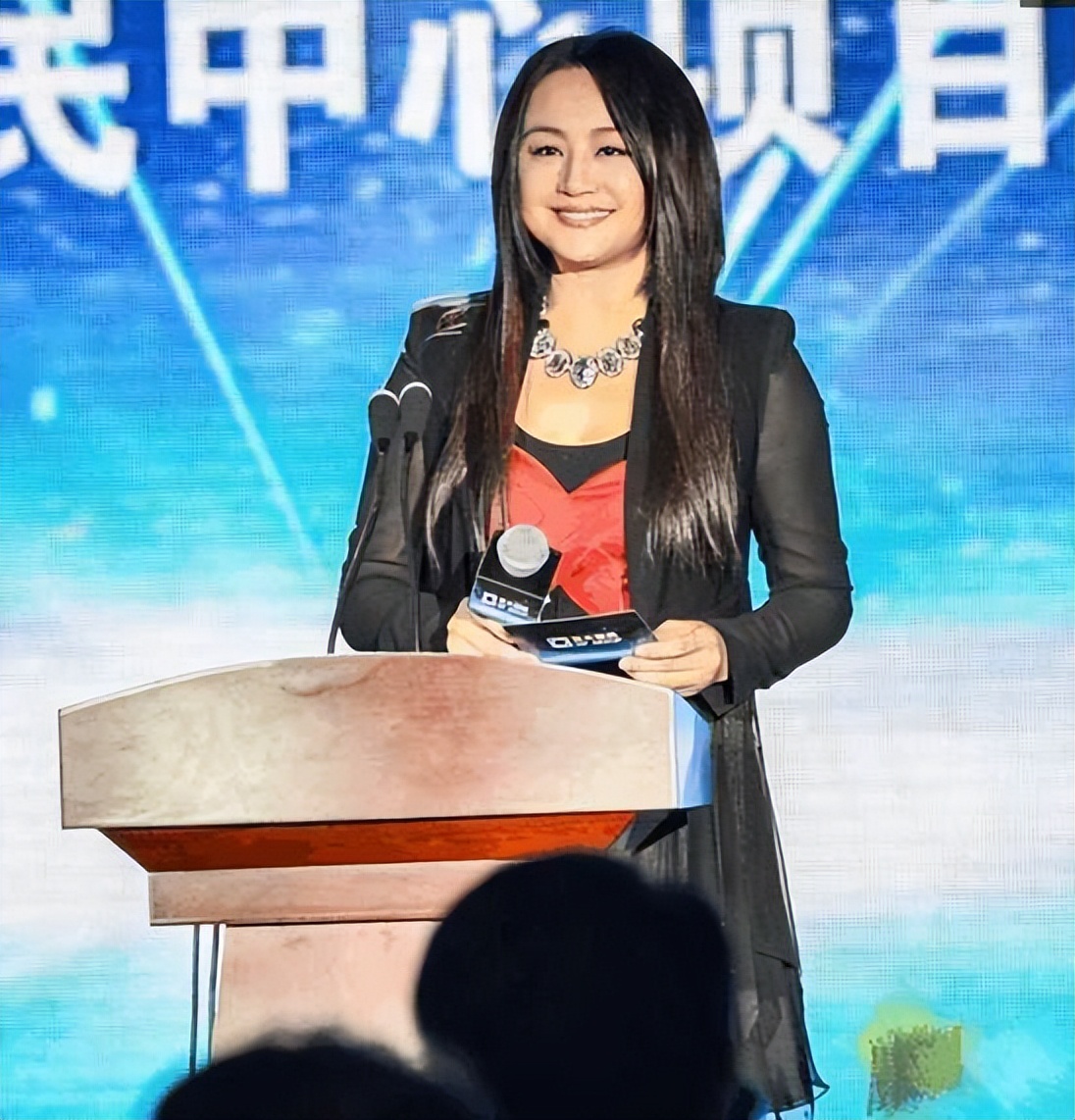 Cao Ying, the former sister of CCTV: Born in the beauty industry, she ...