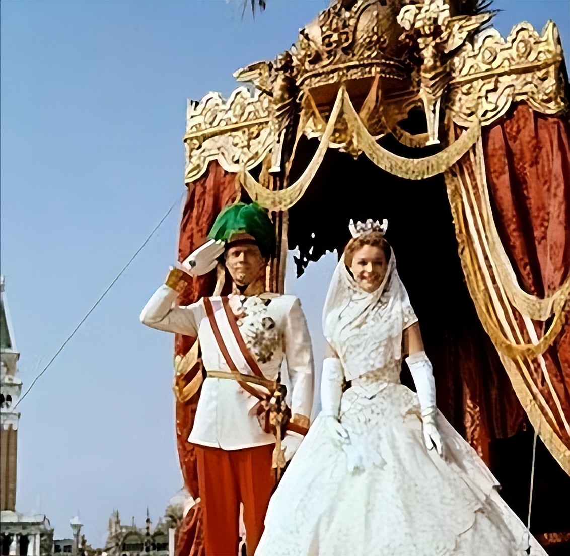 From an innocent girl to a kind queen, Princess Sissi performed a ...