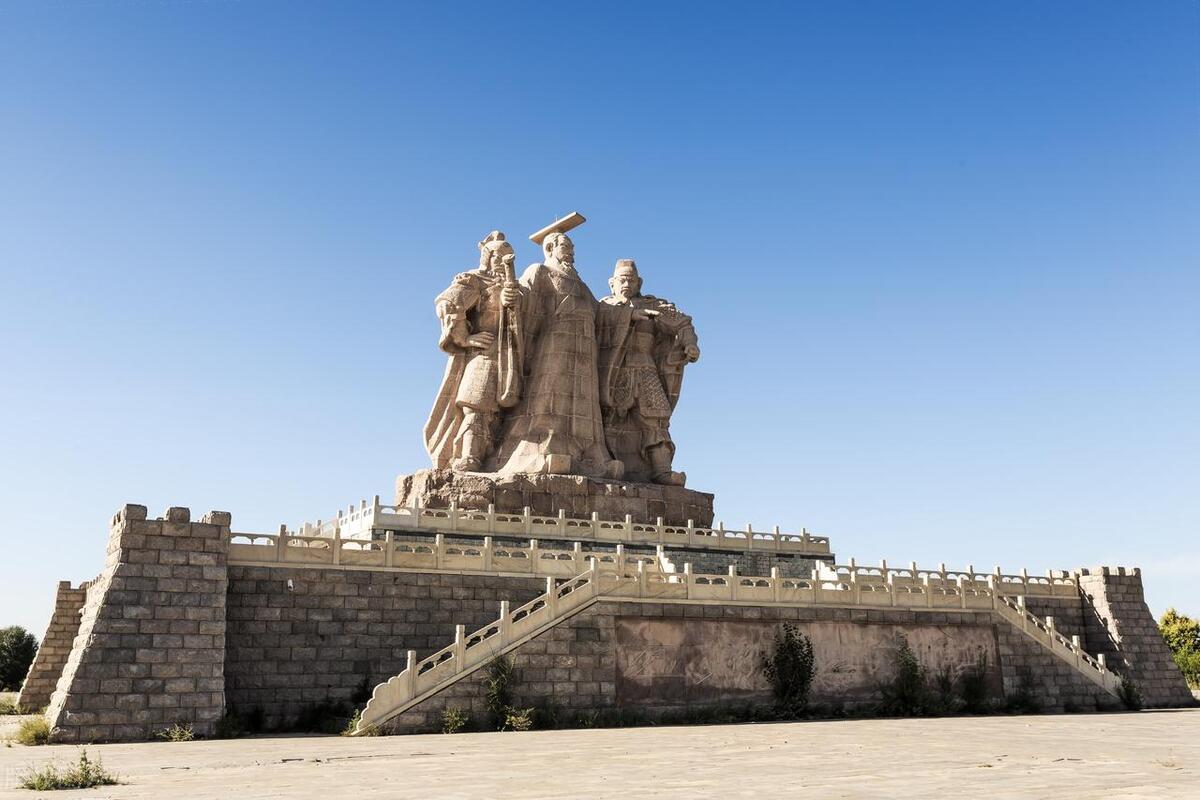 The first person to lie down and work, the emperor who hates the sky ...