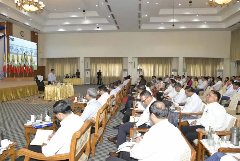 Myanmar leaders discuss economic development plans with business ...