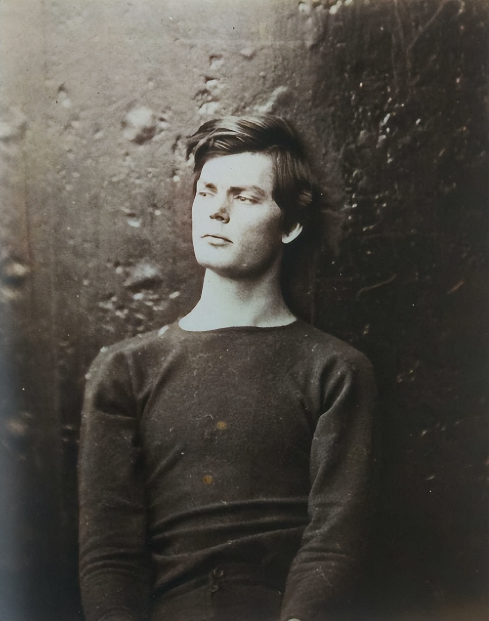 20 Precious Old Photos: Which One Did You See? - iMedia