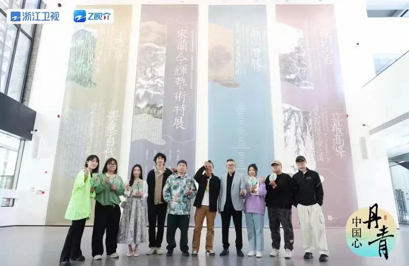 Zhang Yiwu: Painting China with Wonderful Brushwork - iNEWS