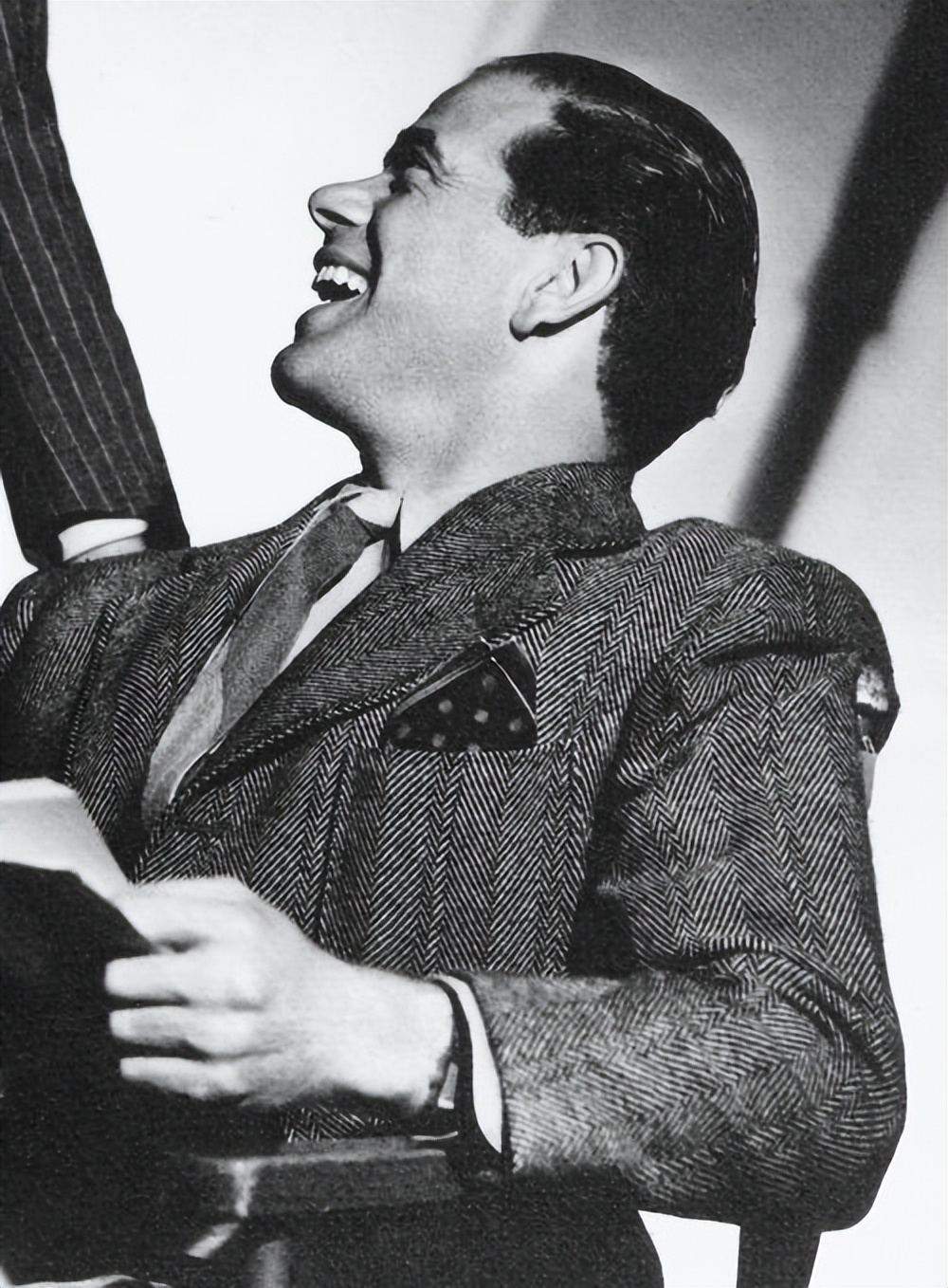 Frank Capra: A Master and Emotional Poet in Film History, the Artistic ...