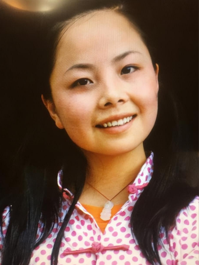 Wang Erni: She became popular at the age of 23, gave up an annual ...