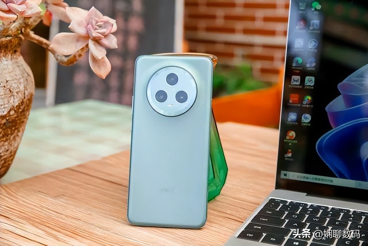 Don't buy flagship phones randomly, Snapdragon 8G2 + quad-curved screen + 5100mAh, glory is the ...