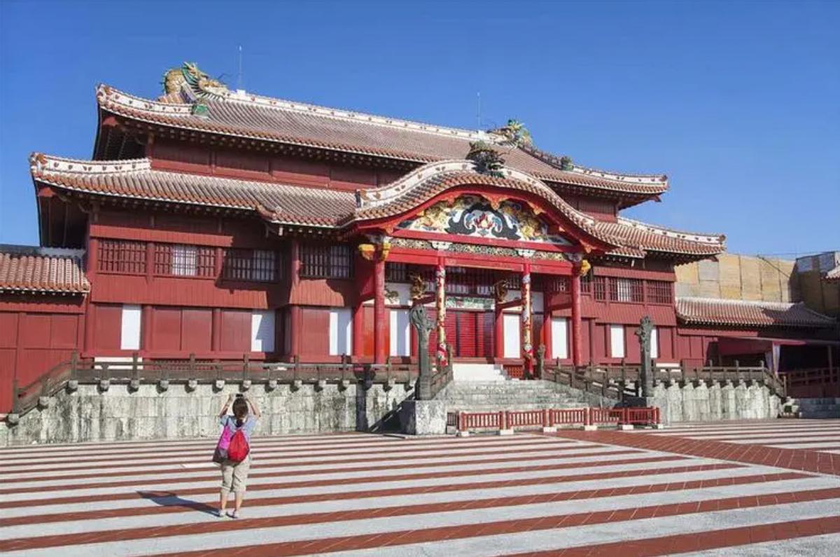 The Ryukyu woman carried explosives and appeared in front of the US ...