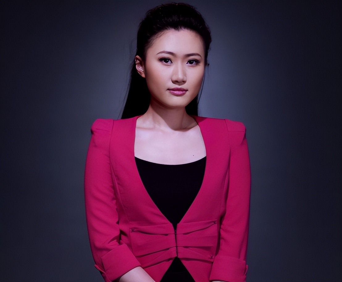 Phoenix Satellite TV hostess Zhao Qingqing: Among the thousands of ...