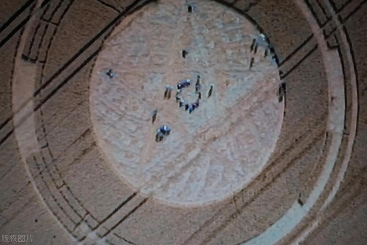 Unraveling the Mystery of Crop Circles, Aliens and Supernatural Powers ...