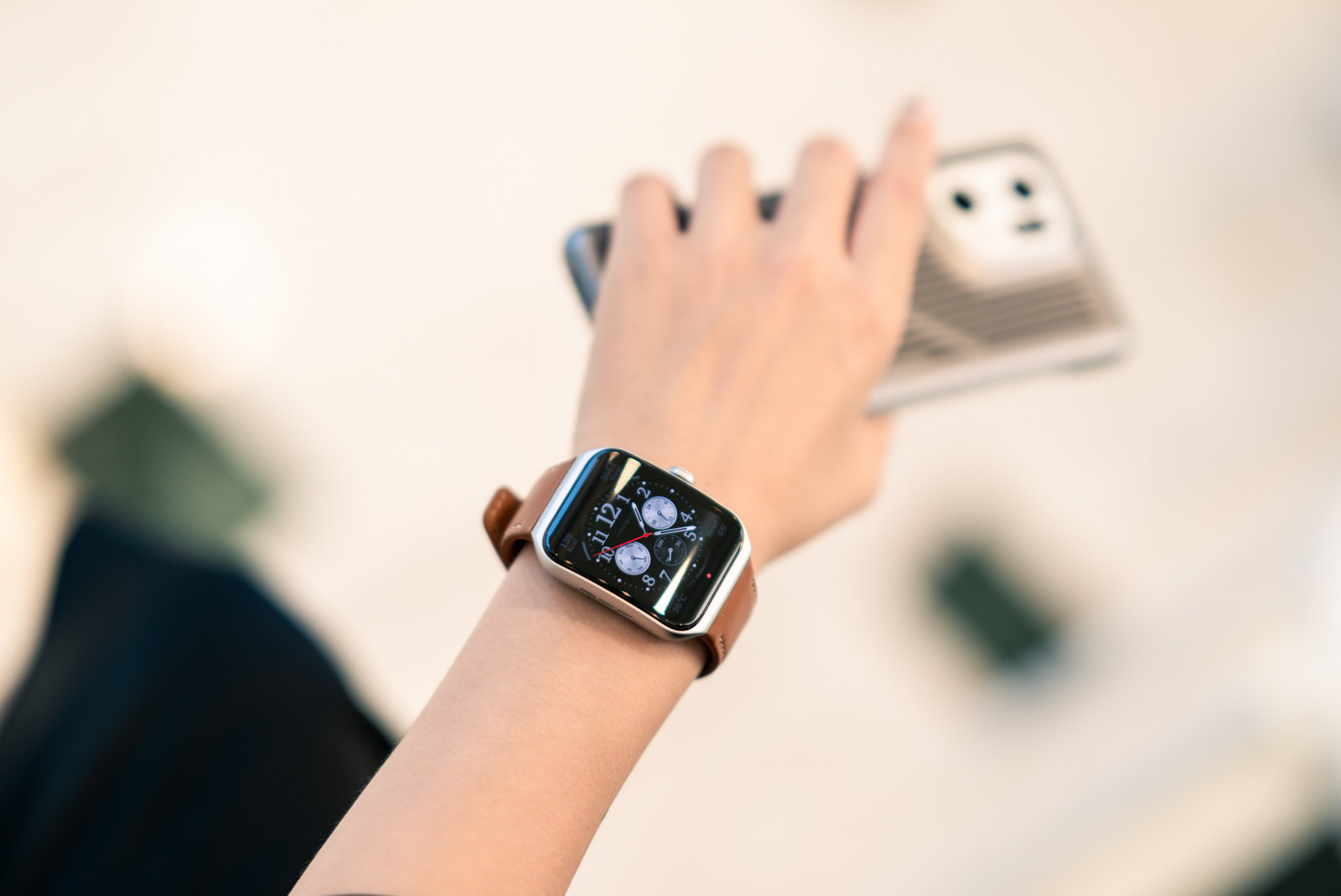 Xiaomi released a new thin and light folding screen machine, Meizu will ...