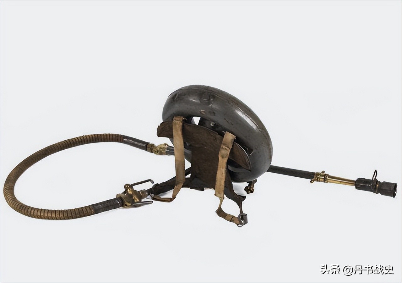 Fighting with a big donut on your back?World War I German Wex ...