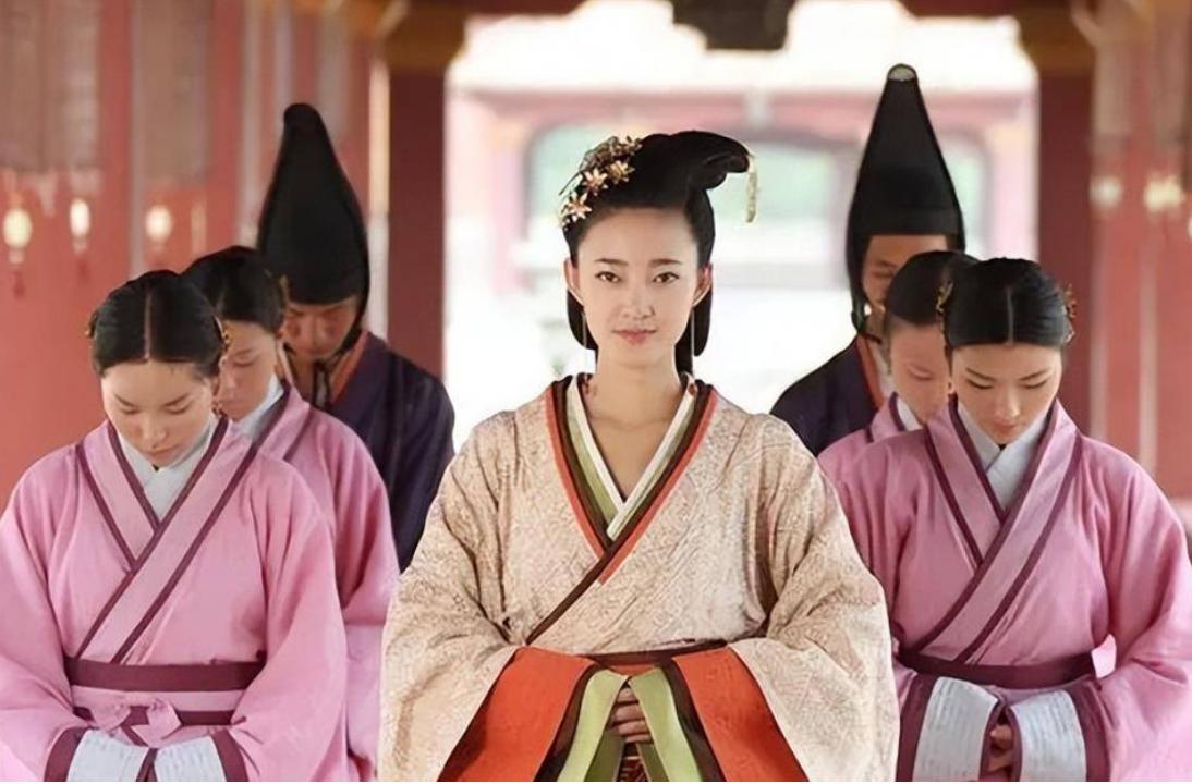 Emperor Han Jing accidentally slept with the wrong concubine, but gave ...