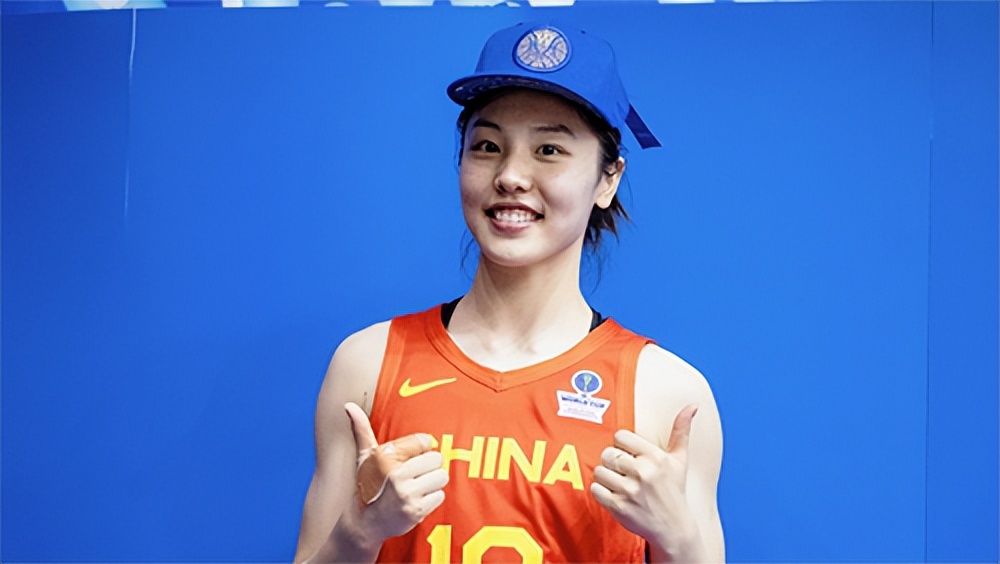 Take you to know Zhang Ru, a female basketball player every day - iNEWS