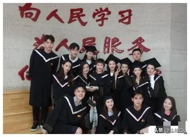 At the age of 25, actor Liu Feng died of myocardial infarction! How can ...