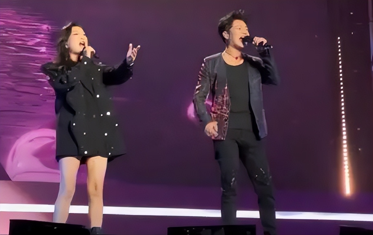 There is a kind of "calculation" called Phoenix Legend. Linghua and Zeng Yi have worked together ...