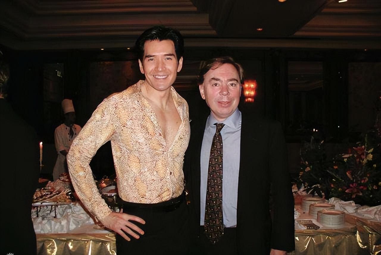 From "the first male god" to "alone", Fei Xiang's life contains too ...