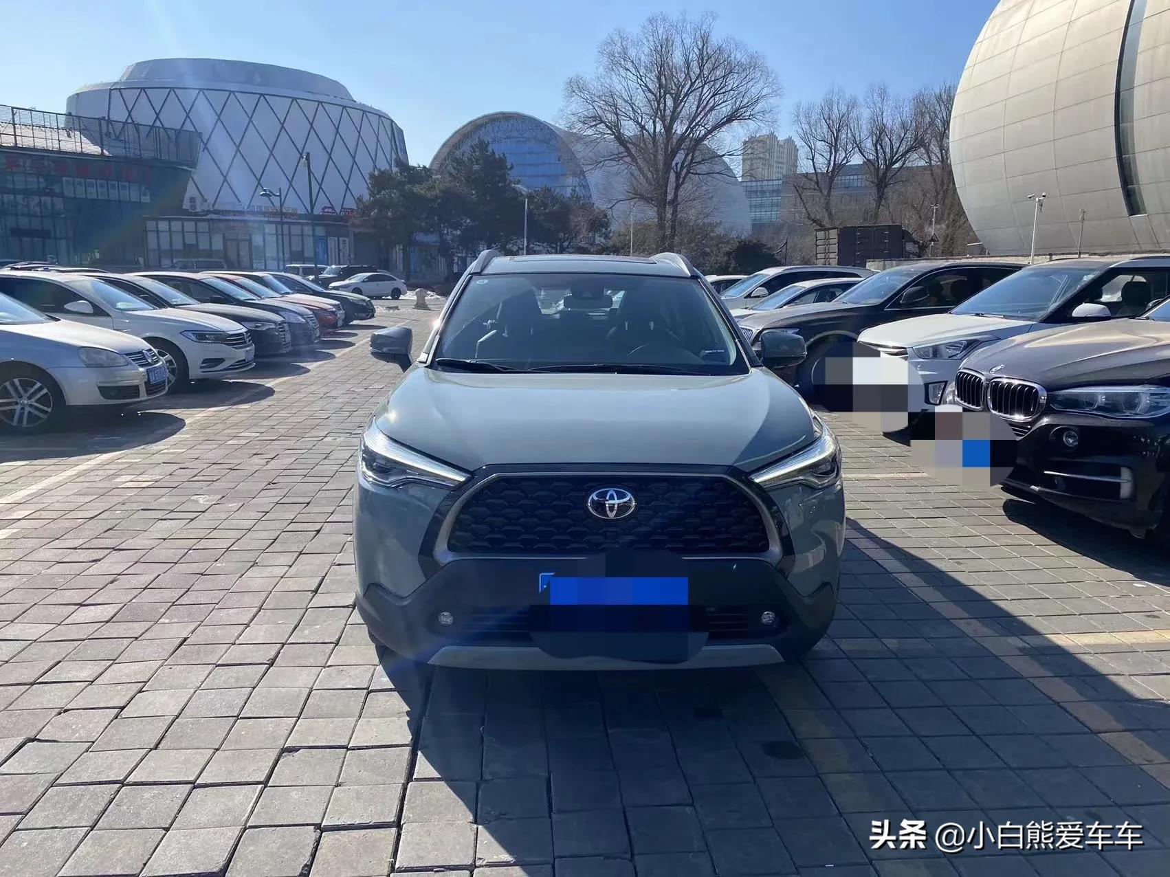 In a hurry, accompanied by Rui Fang, the road ahead is more spacious ...